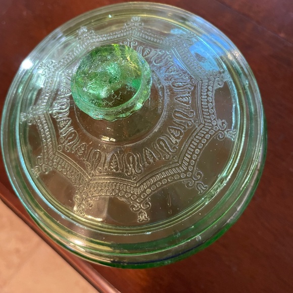 Anchor Hocking | Accents | Vintage Anchor Hocking Green Glass Cracker ...